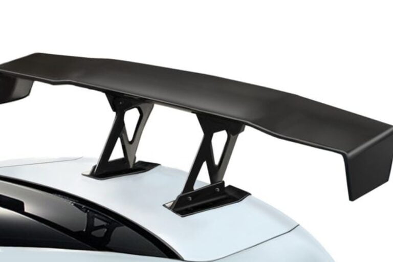 Fungsi Spoiler Mobil, Ini Cara Pasangnya!